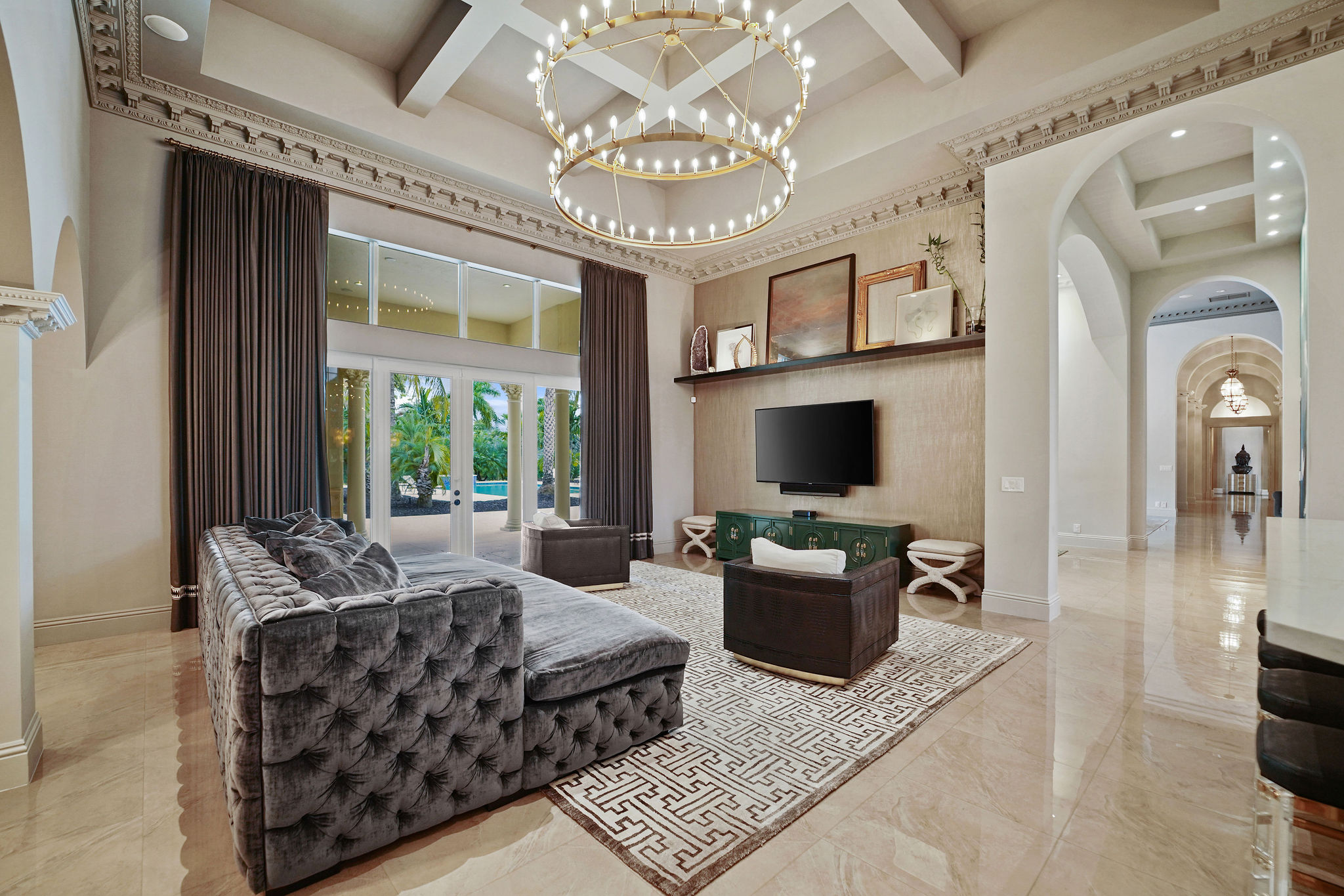 NFL Star Home Design by Hilary White:Romantic Vibe and Eclectic Accent