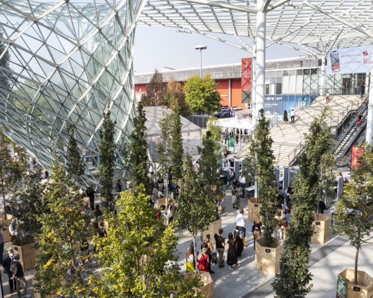 Milan Guide: The Walkthrough Experience
